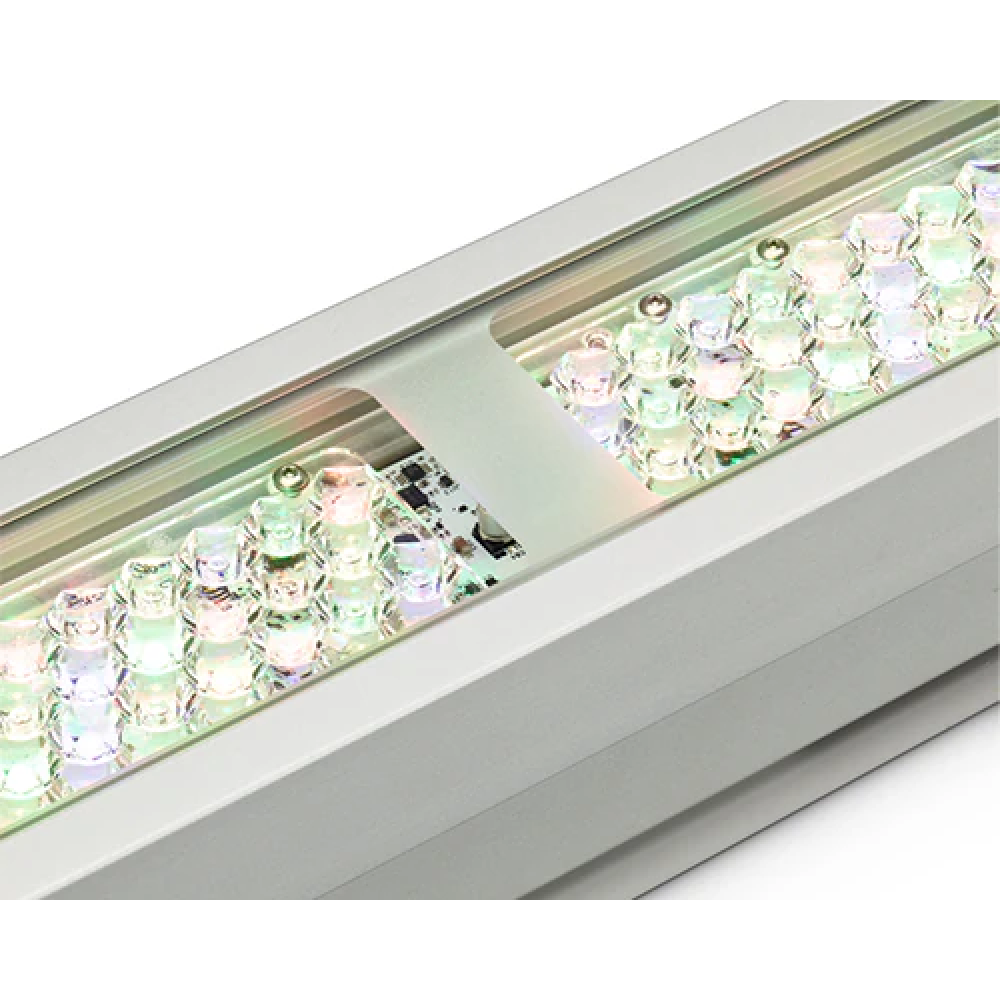 48" Graze Elite Powercore, Intellihue, 10° x 15° by Color Kinetics